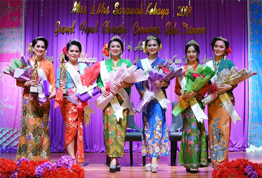 Suziana crowned Miss Sarawak Kebaya, Audrey is Mrs Sarawak Kebaya ...