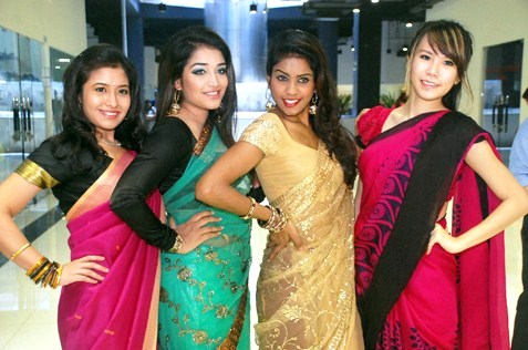 Miss Saree Malaysia 2013 pageant embraces girls of all races - Yamcha Time