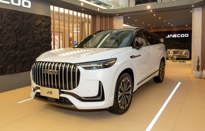 Jaecoo unveils the J8 SUV, AWD 6-seater at RM220k, 2WD 5-seater at ...
