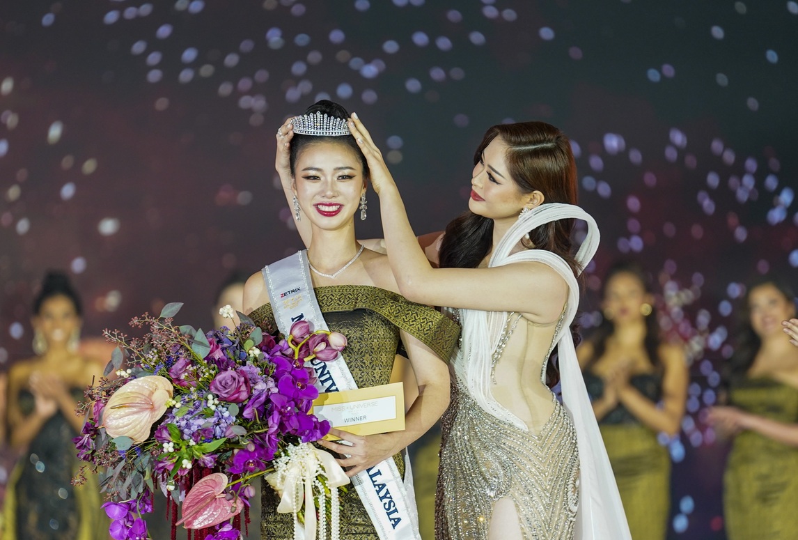 Chloe Lim crowned Miss Universe Malaysia 2025