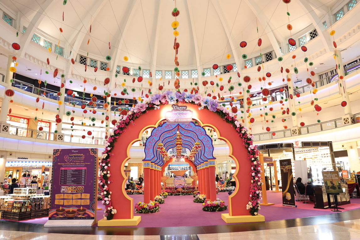 Celebrate the Festival of Lights at the Curve’s “Luminous Deepavali”