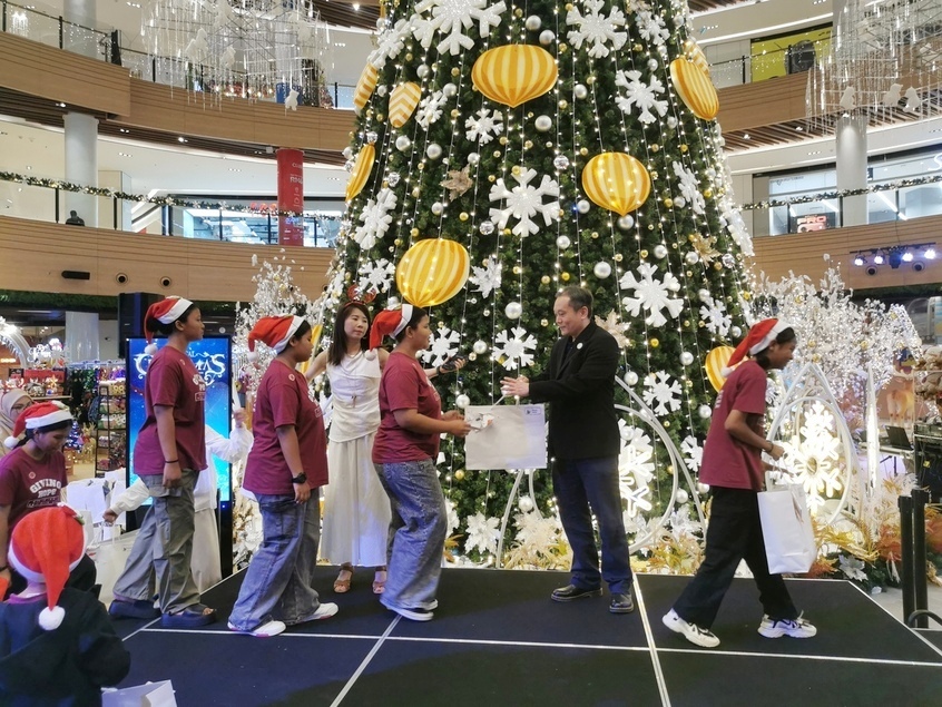 Celebrate a ‘White Magical Christmas' at IOI Mall Damansara